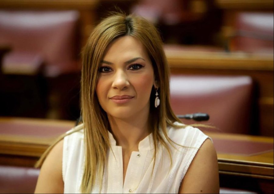 Στέλλα Μπίζιου: "Στήριξη των ευάλωτων συμπολιτών μας" - Χώρα Αγιά