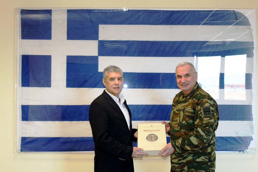 Συνάντηση του Περιφερειάρχη Θεσσαλίας Κώστα Αγοραστού με τον Διοικητή ...