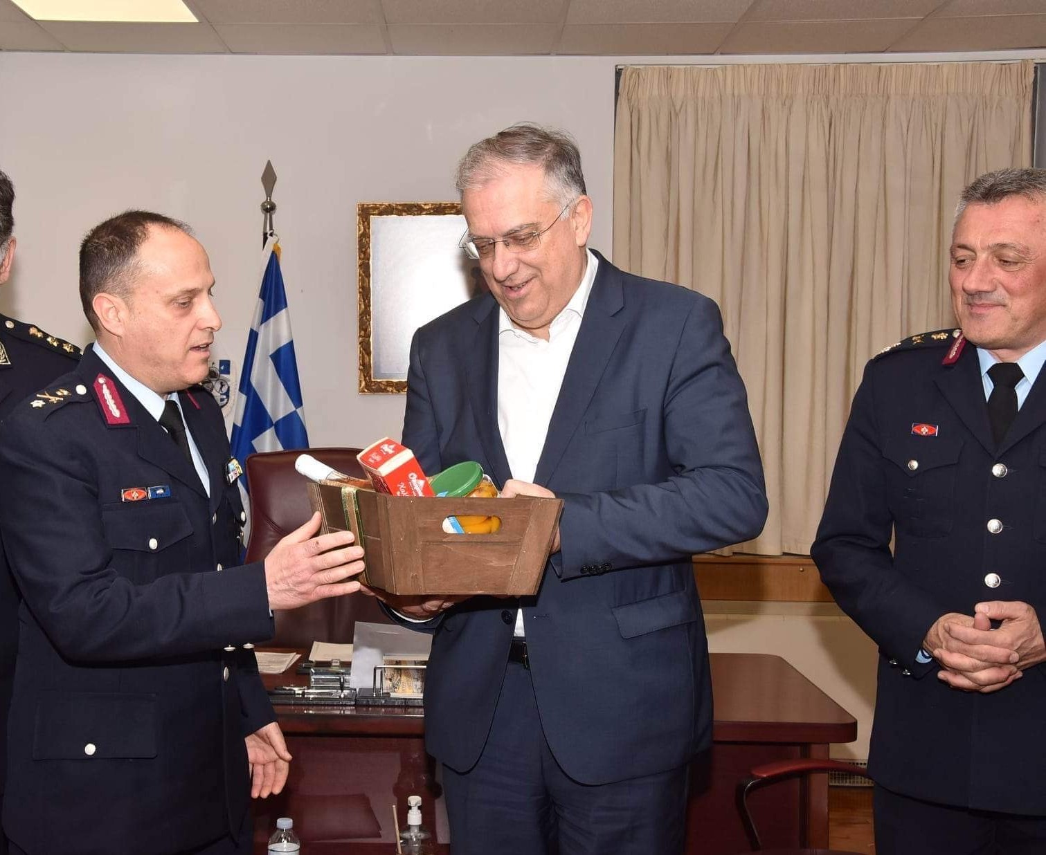 Επίσκεψη του Υπουργού Προστασίας του Πολίτη κ. Τάκη Θεοδωρικάκου στη ...