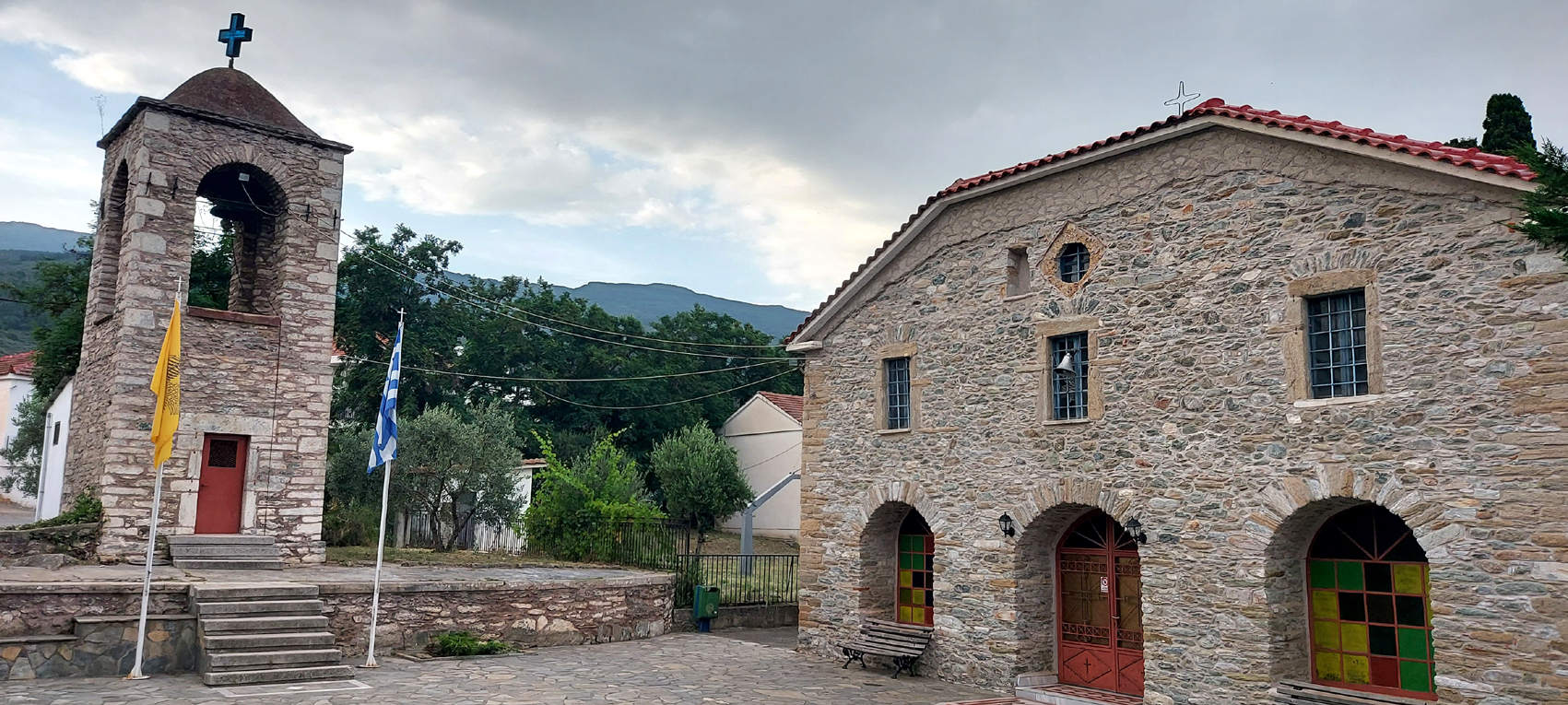Πανηγυρίζει ο Ιερός Ναός Αγίων 12 Αποστόλων στους Νερόμυλους Αγιάς ...