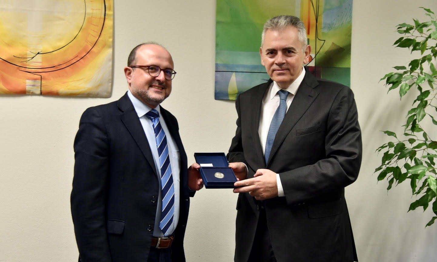 Μάξιμος Χαρακόπουλος στο Μόναχο: Η Ευρώπη κινδυνεύει από τον ...