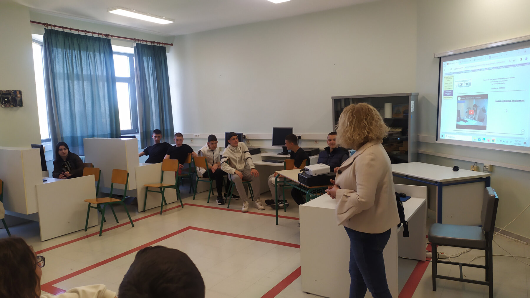 Επίσκεψη του Γυμνασίου Αγιάς στο ΕΠΑΛ Αγιάς - Χώρα Αγιά